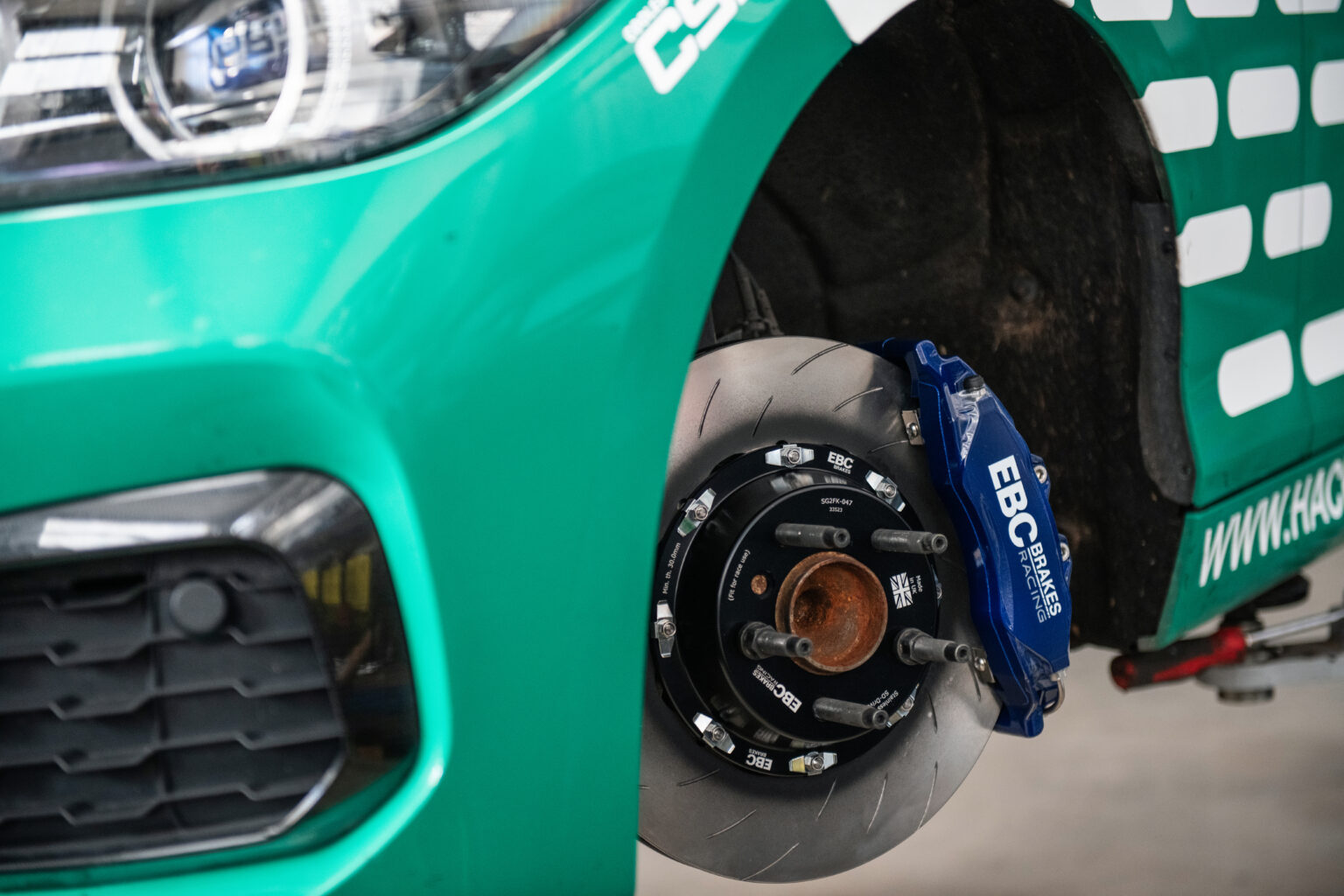 Hack Engineering Upgrades to 6-Pot Apollo Big Brake Kit on 600bhp BMW ...